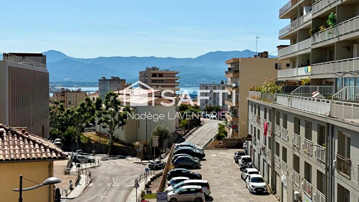 Appartement 3 pièces à vendre à Ajaccio, Les Sanguinaires