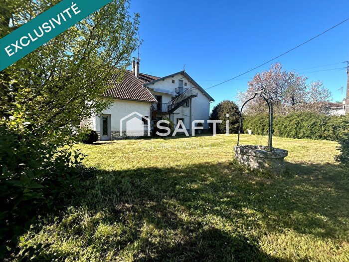 Nersac - Maison 8 pièces à vendre