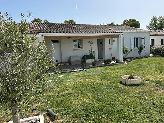 Triac-Lautrait - Maison 5 pièces à vendre