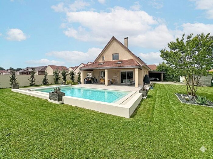 Lescar : Maison 6 pièces à vendre