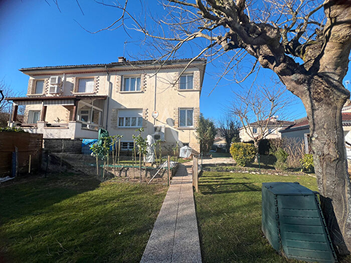 Maison à vendre - Luzech - 4 pièces - 3 chambres