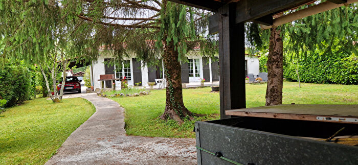 Maison à vendre - Castelnau-de-Médoc - 4 pièces - 3 chambres