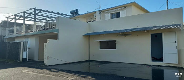 Maison à vendre - Sainte-Marie, La Grande Montée, Le Village - 5 pièces - 3 chambres