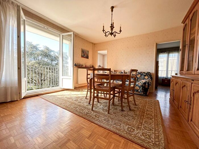 Appartement 4 pièces à vendre à Villiers-sur-Marne, Centre-ville