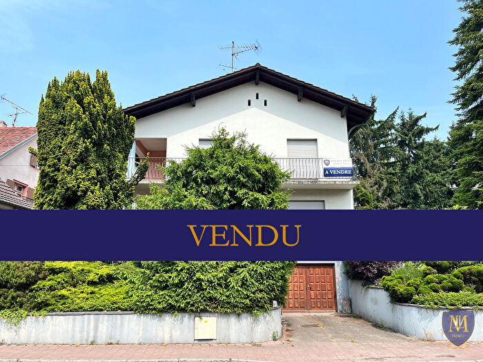 Maison à vendre - Hégenheim - 6 pièces - 4 chambres