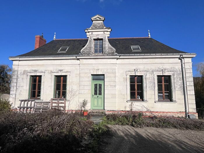 Maison à vendre - Baugé - 6 pièces - 3 chambres