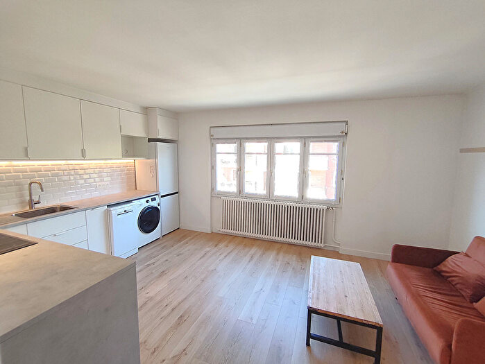 Appartement 2 pièces à vendre - Issy-les-Moulineaux, Les Epinettes, Le Fort, Les Hauts dIssy