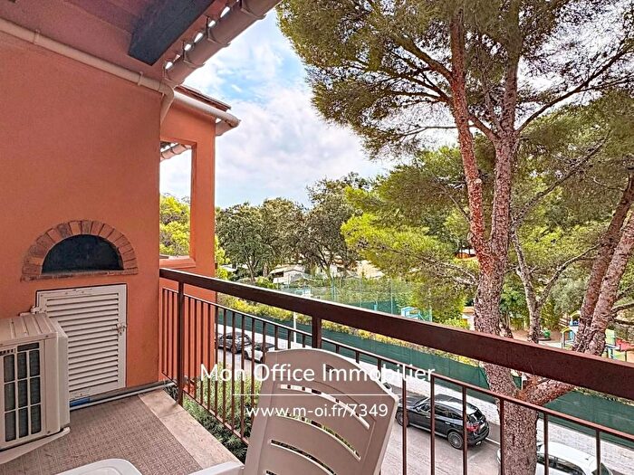 Appartement 3 pièces à vendre à Cavalaire-sur-Mer, Centre-ville