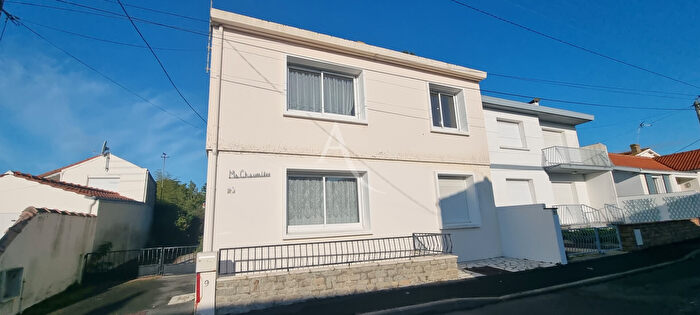Maison à vendre - Saint-Gilles-Croix-de-Vie - 5 pièces - 4 chambres