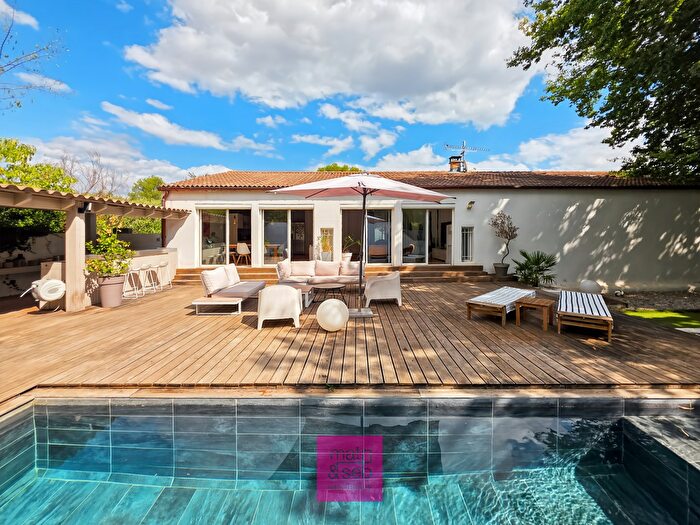 Maison 6 pièces à Nîmes, Vacquerolles, Golf, à vendre