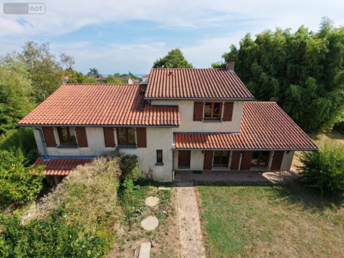 Maison 6 pièces à vendre à Neyron