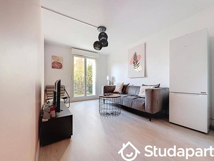 Appartement à louer - Canal, Évry-Courcouronnes - 1 pièce - 3 chambres