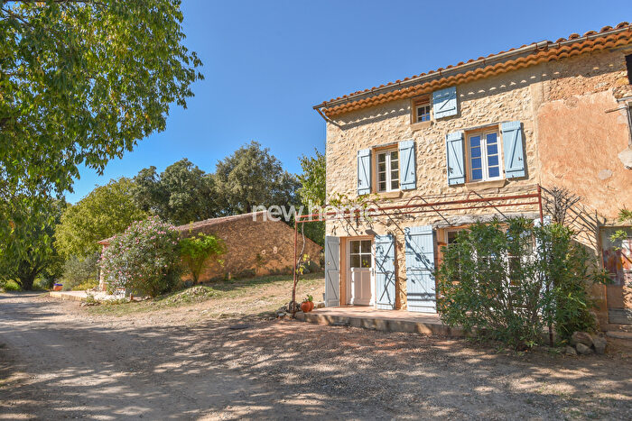 Maison à vendre - Cotignac - 6 pièces - 3 chambres