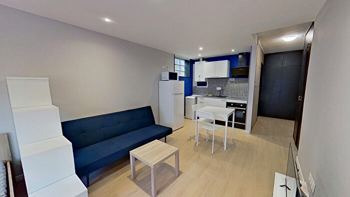 Appartement à louer - Nancy, Poincaré, Foch, Anatole France, Croix de Bourgogne - 1 pièce