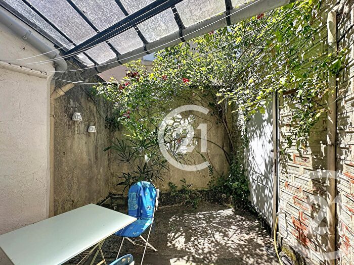 Cognac, Centre-ville, Gare : Maison 4 pièces à vendre
