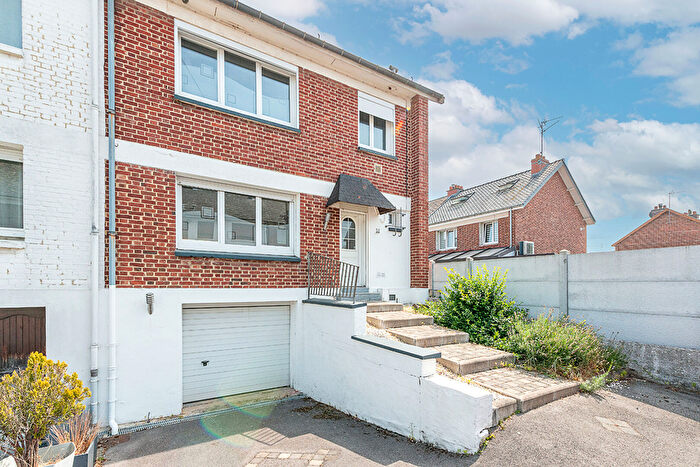 Maison 7 pièces à Quarouble, à vendre