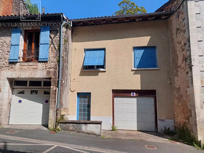 Maison à vendre - Nontron - 6 pièces - 3 chambres