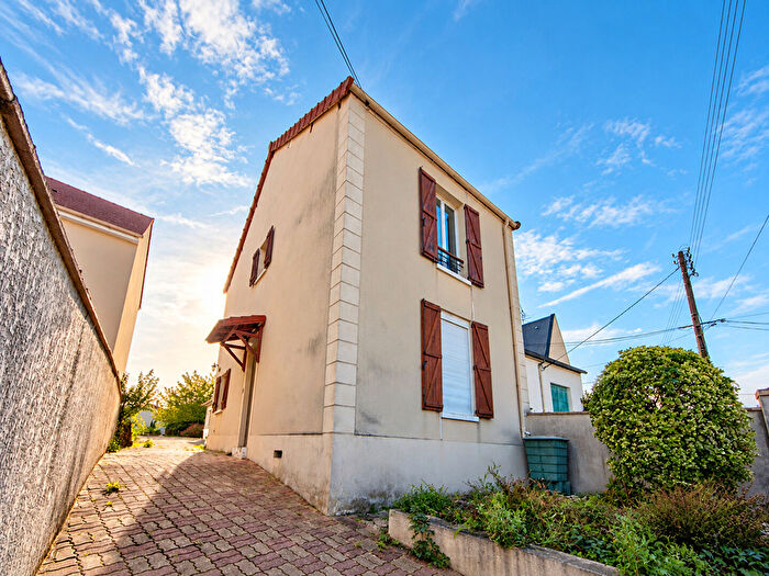 Mantes-la-Jolie, Gassicourt : Maison 6 pièces à vendre