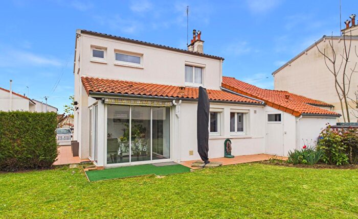 Maison 4 pièces à Châtellerault, Est, à vendre