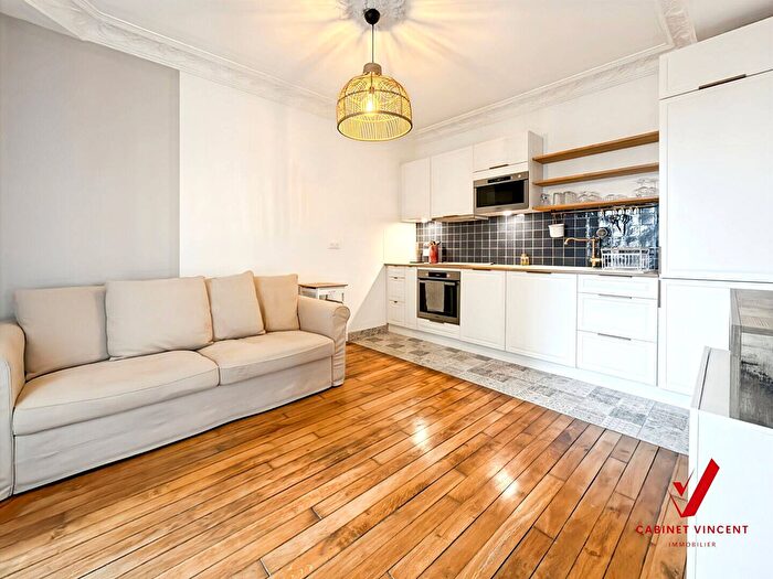 Appartement à louer - Gabriel Péri-Estienne dOrves, Colombes - 2 pièces - 1 chambre