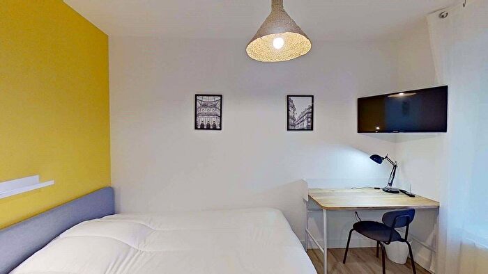 Appartement à louer - Saint Pierre, Brest - 1 pièce