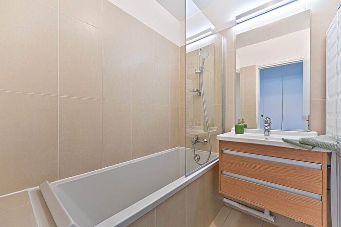 Appartement 1 pièce à louer - Silly-Gallieni, Boulogne-Billancourt