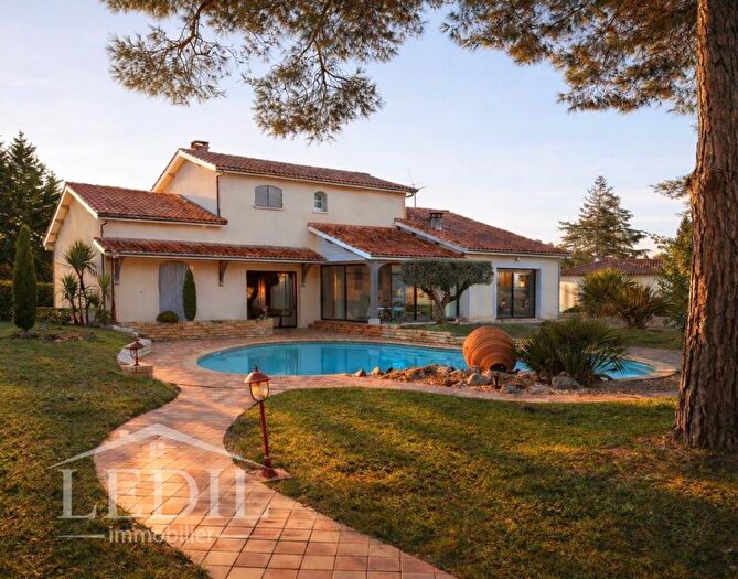 Maison à vendre - Sainte-Bazeille - 6 pièces - 5 chambres