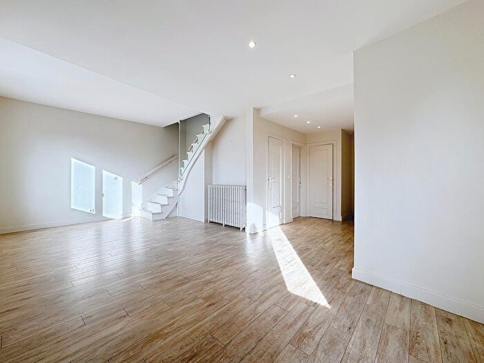 Appartement à louer - Chamalières, Jean-Jaurès, Galoubies - 3 pièces - 2 chambres