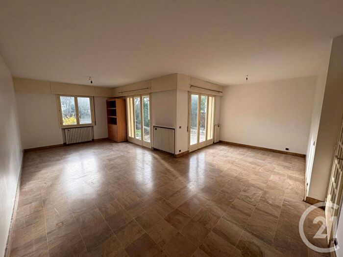 Maison à louer - Vigneux-sur-Seine - 6 pièces - 4 chambres