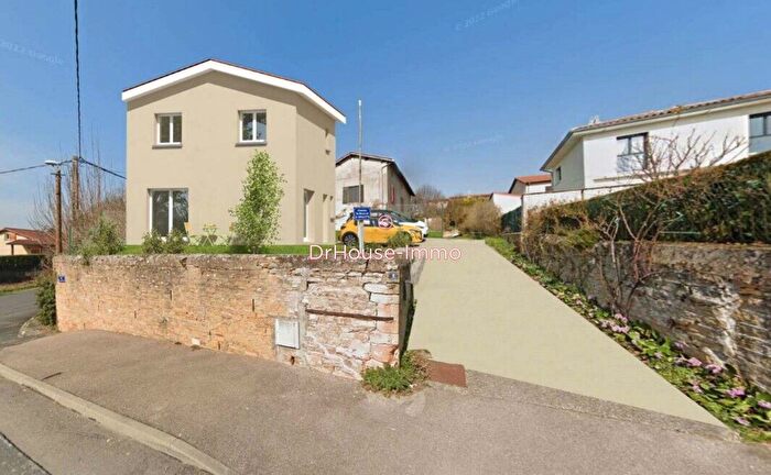 Fleurieu-sur-Saône : Maison 4 pièces à vendre