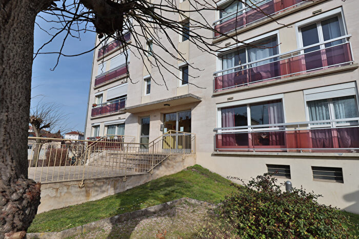 Appartement à vendre - Troyes, Vassaulles, Tauxelles - 6 pièces - 4 chambres