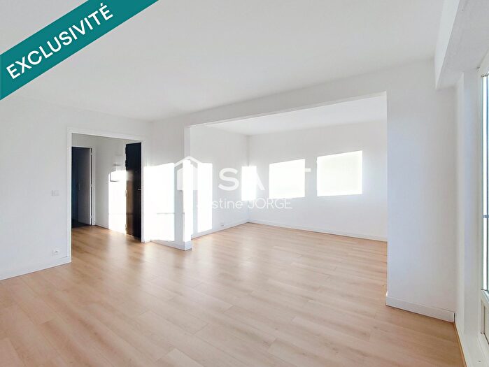 Appartement à vendre - Chilly-Mazarin, Gravigny - 4 pièces - 2 chambres