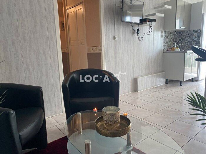 Appartement à louer - Saint-Fons - 1 pièce