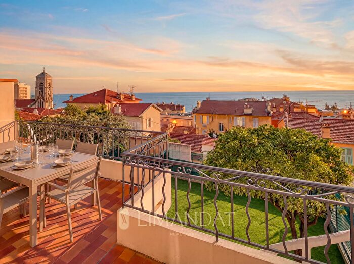 Maison à vendre - Beausoleil, Centre-ville, Carnier - 4 pièces - 3 chambres