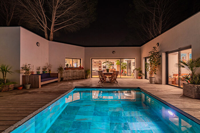 Maison à vendre - Aigues-Mortes - 6 pièces - 4 chambres