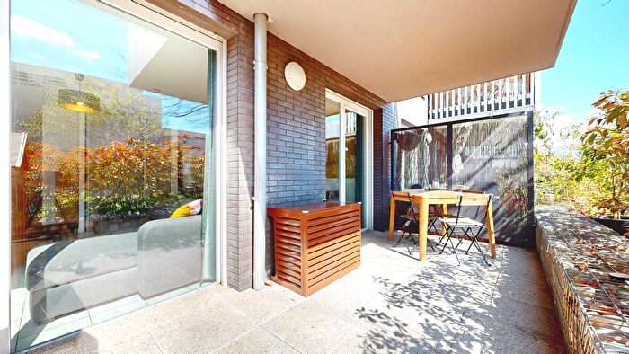 Appartement à vendre - Lyon e , Gerland - 3 pièces - 2 chambres