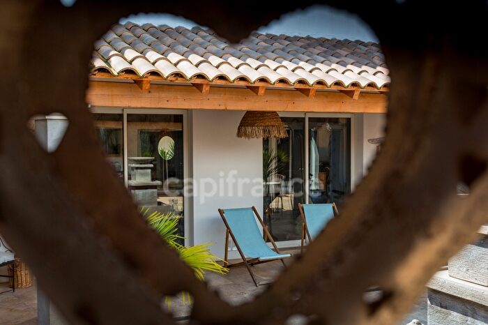 Maison à vendre - Collias - 6 pièces - 4 chambres