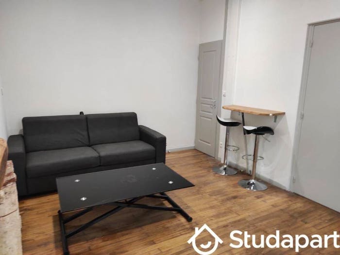 Vieil Angoulême-Centre Ville - Appartement 1 pièce à louer
