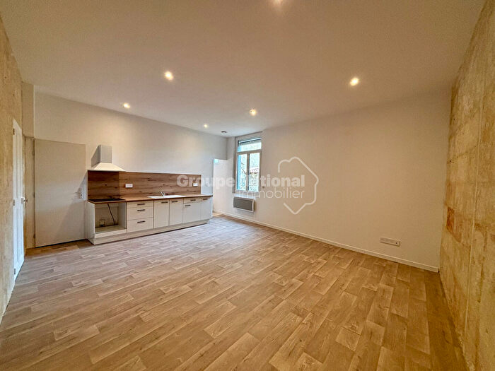 Appartement à louer - Tarascon, Centre-ville, Château, Condamine - 3 pièces - 2 chambres