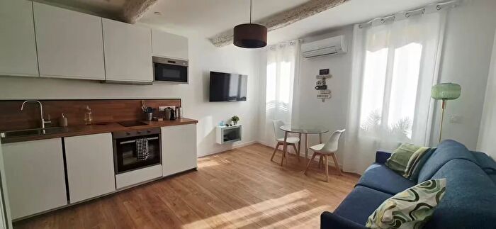 Aix-en-Provence, Centre-ville : Appartement 1 pièce à louer