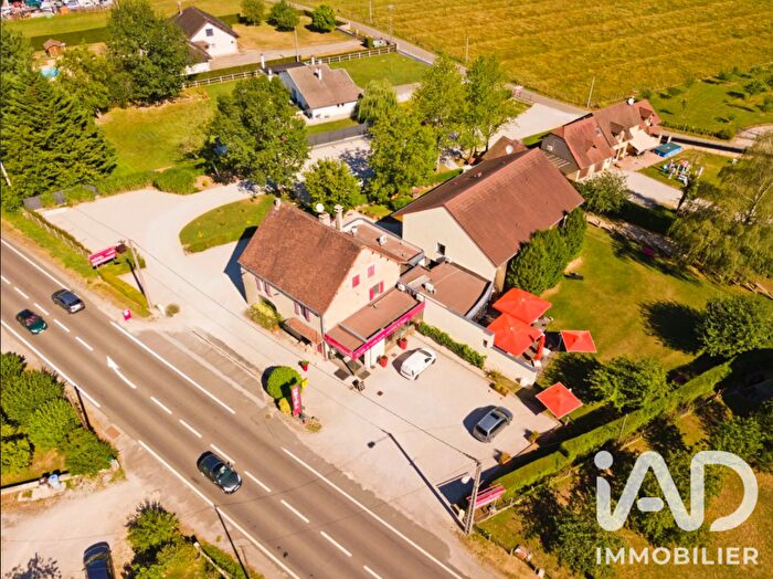 Lons-le-Saunier, Centre-ville - Maison 16 pièces à vendre