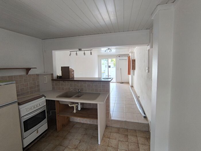 Saint-Denis, Providence, Les Camélias - Appartement 1 pièce à louer