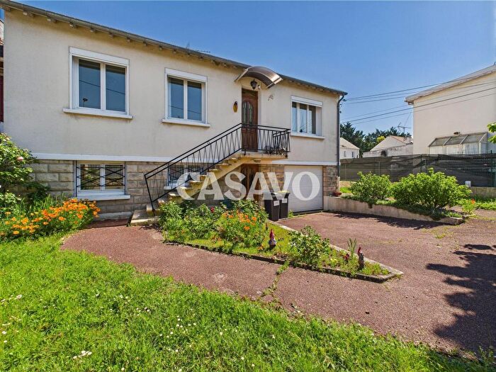 Maison à vendre - Saint-Ouen-lAumône, Eglise - 5 pièces - 4 chambres