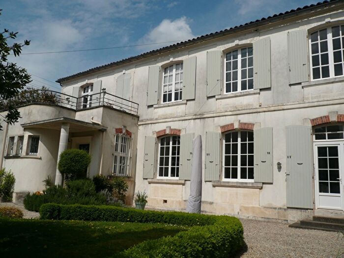 Maison à vendre - Cognac, Centre-ville, Gare - 7 pièces - 3 chambres