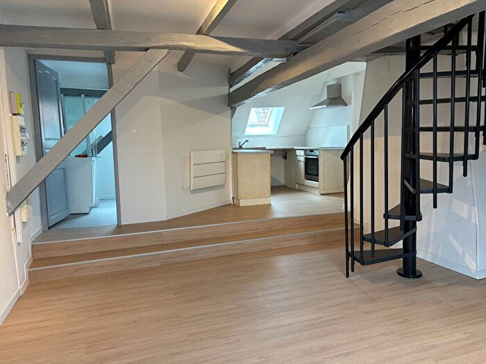 Appartement à louer - Sarreinsming - 3 pièces - 2 chambres