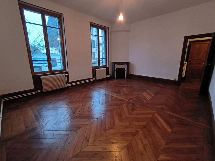 Appartement à louer - La Fontaine du Bac, Clermont-Ferrand - 4 pièces - 3 chambres