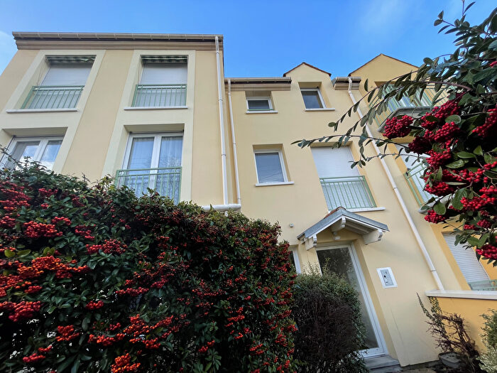 Appartement à vendre - Pontoise, Saint-Martin - 5 pièces - 3 chambres