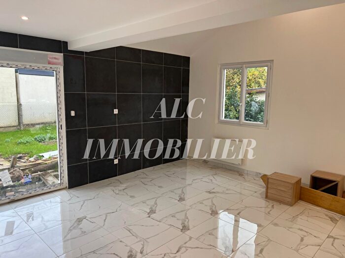 Maison à vendre - Saint-Germain-du-Corbéis - 5 pièces - 3 chambres