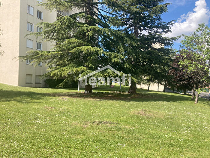 Appartement à vendre - Cournon-dAuvergne, La Motte, Toulaits, La Net - 3 pièces - 2 chambres