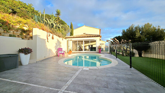 Maison à vendre - Bormes-les-Mimosas, Haut-Para, Pas de Courtin, Manjastre - 5 pièces - 4 chambres